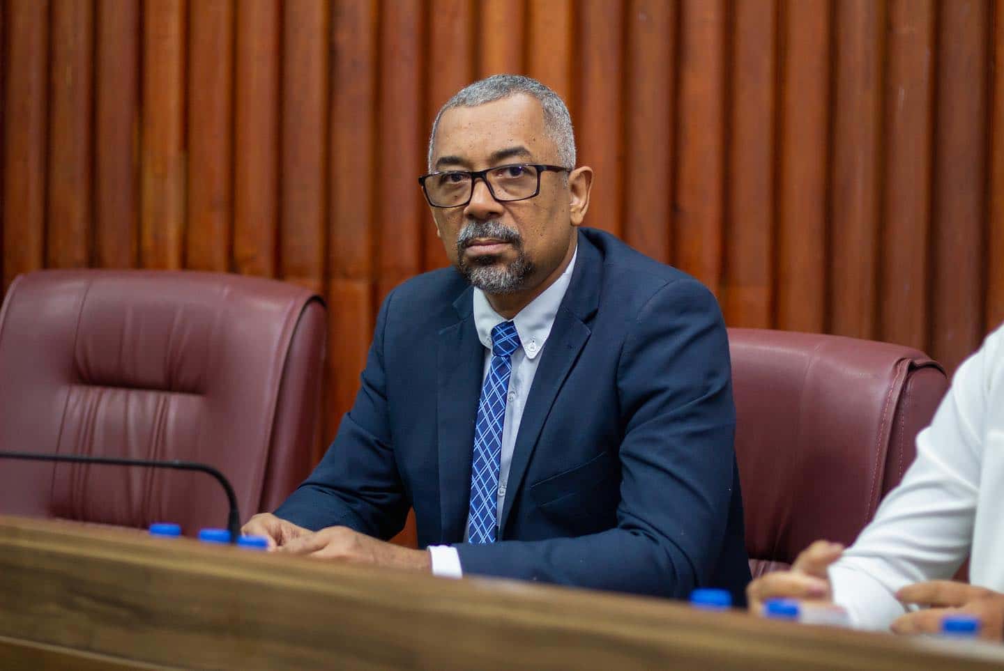 Vai chegar o momento que vocês vão ter que pedir desculpas ao prefeito ...